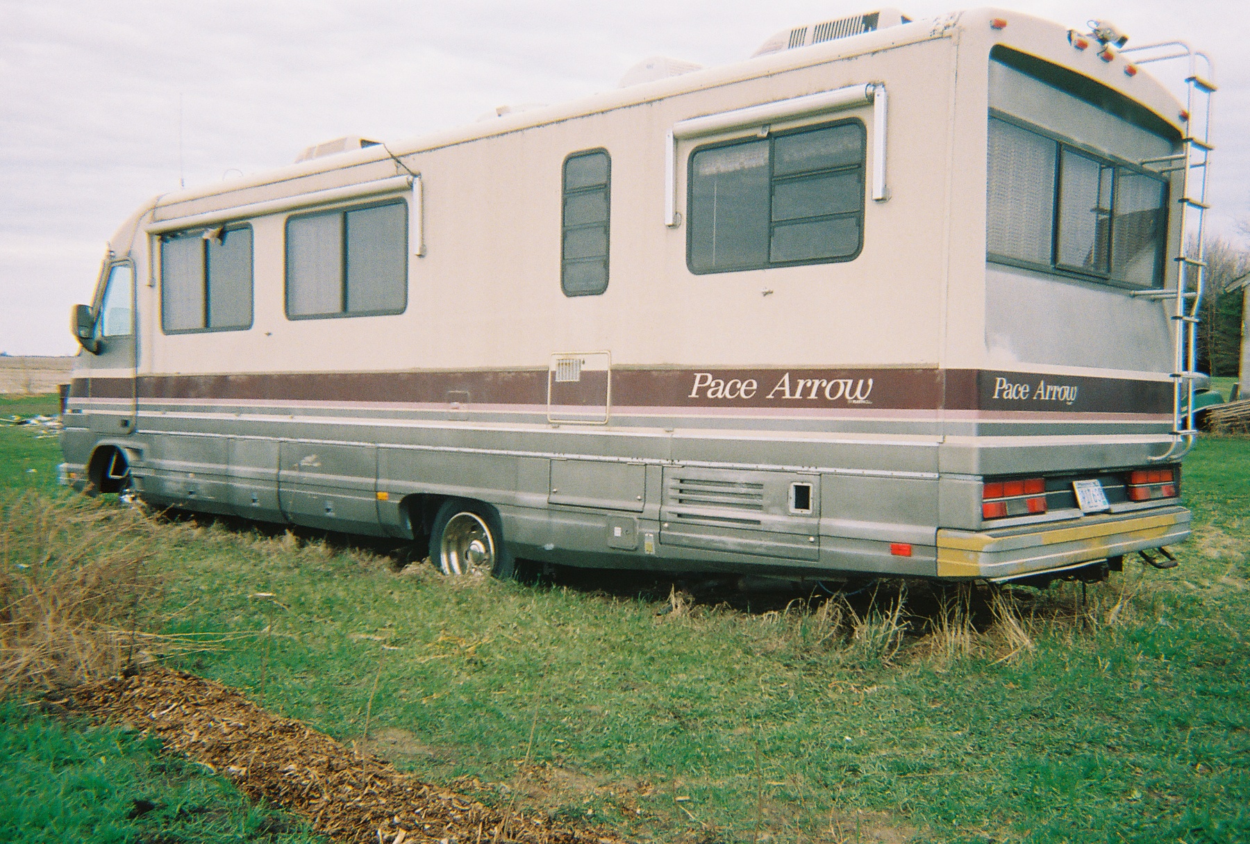 Index of /photos/RL55902-1989-Pace-Arrow-34ft-photos-Rochester-MN